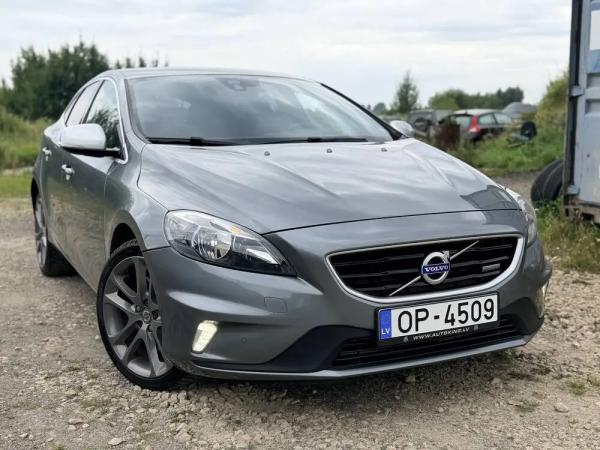 Серый Вольво В40 2014 в Рига, объемом двигателя 2.00 л и пробегом 213 тыс. км за 7995 €, фото 1 на AUTOMOTO.COM.LV