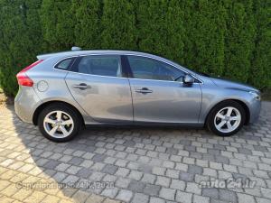 Pelēks Volvo V40 2014 Paide, ar dzinēja tilpumu 1.60 L un nobraukumu 279 tūkst. km par 6990 €, foto 9 vietnē AUTOMOTO.COM.LV