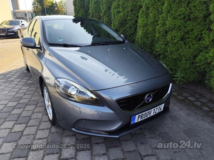 Pelēks Volvo V40 2014 Paide, ar dzinēja tilpumu 1.60 L un nobraukumu 279 tūkst. km par 6990 €, foto 11 vietnē AUTOMOTO.COM.LV