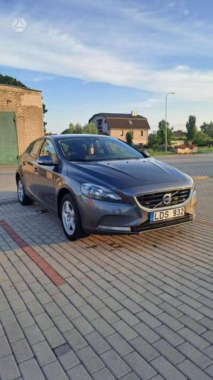 Pelēks Volvo V40 2014 Kauņa, ar dzinēja tilpumu 1.56 L un nobraukumu 338 tūkst. km par 4500 €, foto 4 vietnē AUTOMOTO.COM.LV