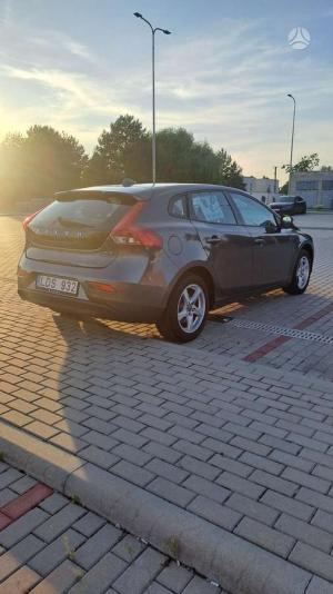 Pelēks Volvo V40 2014 Kauņa, ar dzinēja tilpumu 1.56 L un nobraukumu 338 tūkst. km par 4500 €, foto 6 vietnē AUTOMOTO.COM.LV