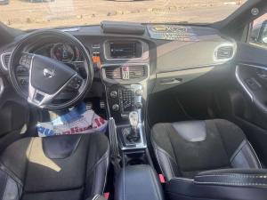 Grey Volvo V40 2014 in Alytus, with an engine capacity of 1.56 L and mileage of 273 thousand km for 6550 €, photo 12 on AUTOMOTO.COM.LV