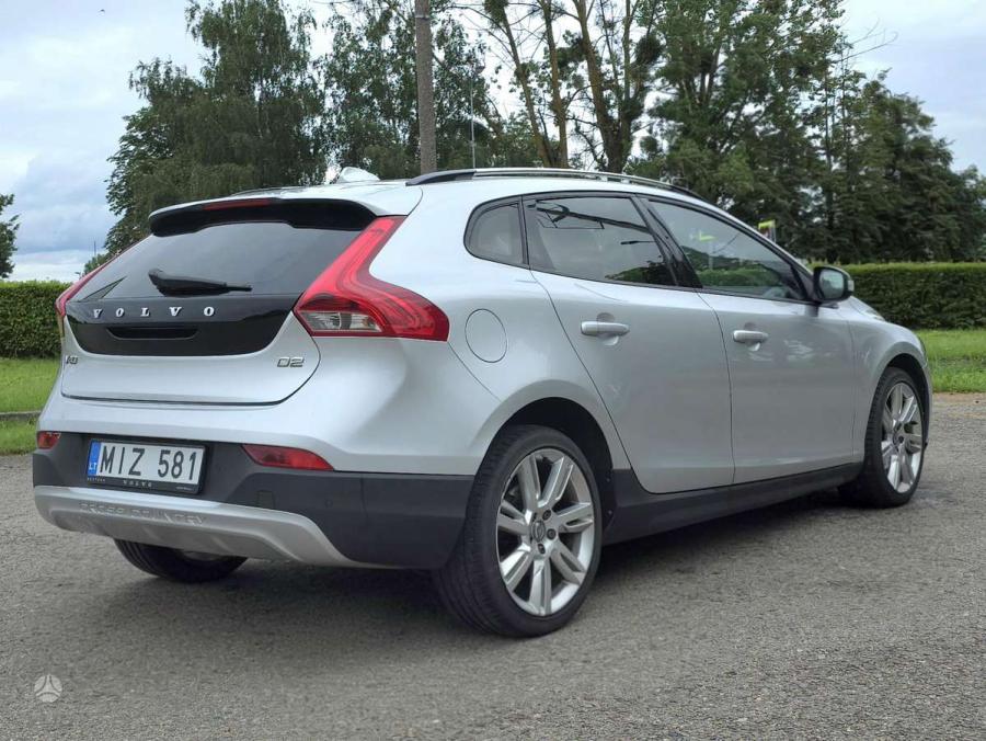 Pelēks Volvo V40 2014 Kauņa, ar dzinēja tilpumu 1.56 L un nobraukumu 299 tūkst. km par 6600 €, foto 6 vietnē AUTOMOTO.COM.LV