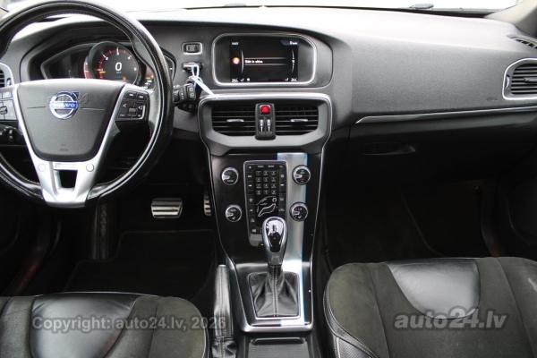 Grey Volvo V40 2014 in Parnu, with an engine capacity of 2.00 L and mileage of 241 thousand km for 8999 €, photo 10 on AUTOMOTO.COM.LV