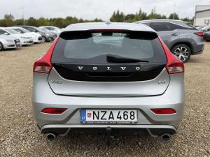 Pelēks Volvo V40 2014 Šauļi, ar dzinēja tilpumu 1.97 L un nobraukumu 372 tūkst. km par 6100 €, foto 7 vietnē AUTOMOTO.COM.LV