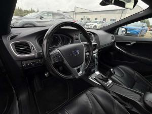 Pelēks Volvo V40 2014 Šauļi, ar dzinēja tilpumu 1.97 L un nobraukumu 372 tūkst. km par 6100 €, foto 17 vietnē AUTOMOTO.COM.LV