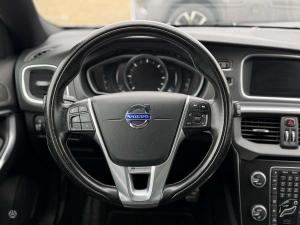 Pelēks Volvo V40 2014 Šauļi, ar dzinēja tilpumu 1.97 L un nobraukumu 372 tūkst. km par 6100 €, foto 18 vietnē AUTOMOTO.COM.LV