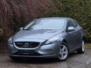 Grey Volvo V40 2015 in Kaunas, with an engine capacity of 2.00 L and mileage of 300 thousand km for 6750 €, photo  on AUTOMOTO.COM.LV