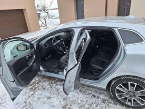 Pelēks Volvo V40 2015 Kauņa, ar dzinēja tilpumu 1.97 L un nobraukumu 147 tūkst. km par 6900 €, foto 6 vietnē AUTOMOTO.COM.LV