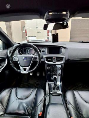 Pelēks Volvo V40 2015 Kauņa, ar dzinēja tilpumu 1.97 L un nobraukumu 147 tūkst. km par 6900 €, foto 8 vietnē AUTOMOTO.COM.LV