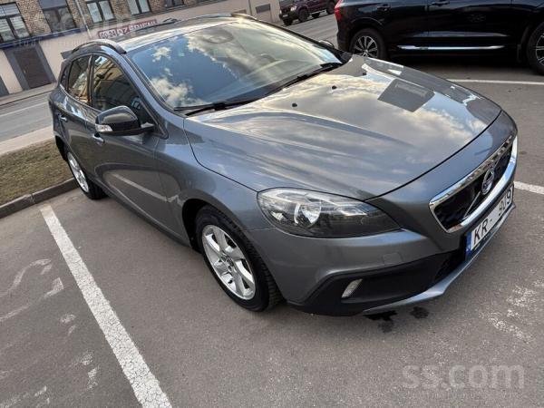 Grey Volvo V40 2015 in Riga, with an engine capacity of 2.00 L and mileage of 0 thousand km for 6570 €, photo 1 on AUTOMOTO.COM.LV