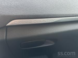 Pelēks Volvo V40 2015 Rīga, ar dzinēja tilpumu 2.00 L un nobraukumu 0 tūkst. km par 6570 €, foto 5 vietnē AUTOMOTO.COM.LV