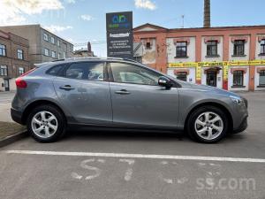 Pelēks Volvo V40 2015 Rīga, ar dzinēja tilpumu 2.00 L un nobraukumu 0 tūkst. km par 6570 €, foto 11 vietnē AUTOMOTO.COM.LV