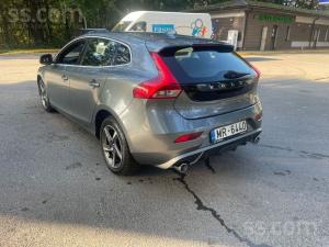 Pelēks Volvo V40 2015 Rīga, ar dzinēja tilpumu 2.00 L un nobraukumu 0 tūkst. km par 7799 €, foto 11 vietnē AUTOMOTO.COM.LV