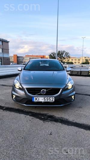 Pelēks Volvo V40 2015 Rīga, ar dzinēja tilpumu 2.00 L un nobraukumu 198 tūkst. km par 8000 €, foto 8 vietnē AUTOMOTO.COM.LV