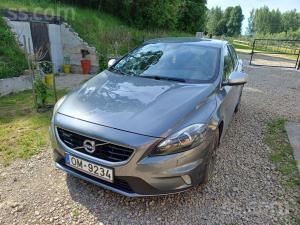 Grey Volvo V40 2015 in Jekabpils, with an engine capacity of 2.00 L and mileage of 291 thousand km for 6600 €, photo  on AUTOMOTO.COM.LV