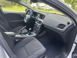 Grey Volvo V40 2015 in Alytus, with an engine capacity of 1.56 L and mileage of 193 thousand km for 6200 €, photo 22 on AUTOMOTO.COM.LV