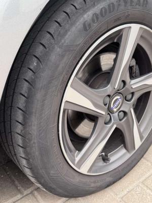 Pelēks Volvo V40 2015 Kauņa, ar dzinēja tilpumu 1.98 L un nobraukumu 314 tūkst. km par 5200 €, foto 8 vietnē AUTOMOTO.COM.LV