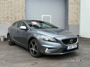 Grey Volvo V40 2015 in Paide, with an engine capacity of 2.00 L and mileage of 274 thousand km for 6890 €, photo  on AUTOMOTO.COM.LV
