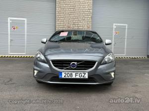 Pelēks Volvo V40 2015 Paide, ar dzinēja tilpumu 2.00 L un nobraukumu 274 tūkst. km par 6890 €, foto 3 vietnē AUTOMOTO.COM.LV