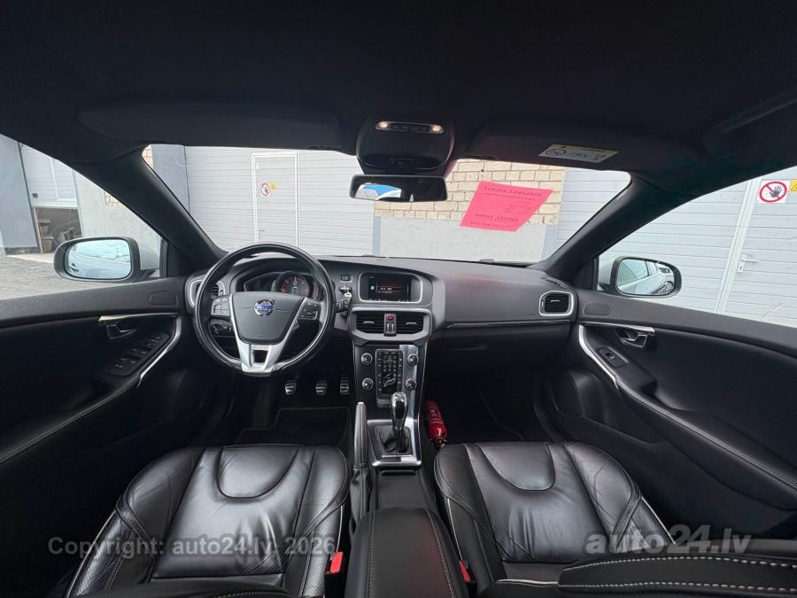 Pelēks Volvo V40 2015 Paide, ar dzinēja tilpumu 2.00 L un nobraukumu 274 tūkst. km par 6890 €, foto 11 vietnē AUTOMOTO.COM.LV