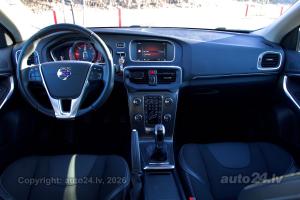 Серый Вольво В40 2015 в Таллин, объемом двигателя 2.00 л и пробегом 239 тыс. км за 7999 €, фото 9 на AUTOMOTO.COM.LV
