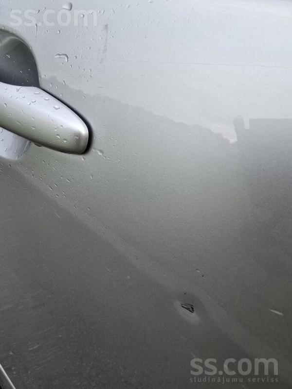 Pelēks Volvo V40 2015 Rīga, ar dzinēja tilpumu 2.00 L un nobraukumu 268 tūkst. km par 7500 €, foto 8 vietnē AUTOMOTO.COM.LV