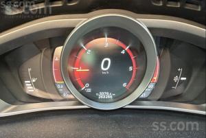 Grey Volvo V40 2015 in Riga, with an engine capacity of 2.00 L and mileage of 263 thousand km for 7300 €, photo 3 on AUTOMOTO.COM.LV