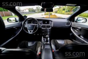 Grey Volvo V40 2015 in Riga, with an engine capacity of 2.00 L and mileage of 263 thousand km for 7300 €, photo 7 on AUTOMOTO.COM.LV