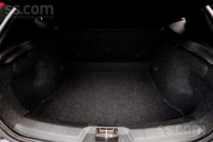 Grey Volvo V40 2015 in Riga, with an engine capacity of 2.00 L and mileage of 263 thousand km for 7300 €, photo 13 on AUTOMOTO.COM.LV
