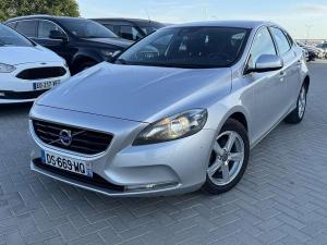 Grey Volvo V40 2015 in Taurage, with an engine capacity of 1.56 L and mileage of 262 thousand km for 5200 €, photo  on AUTOMOTO.COM.LV