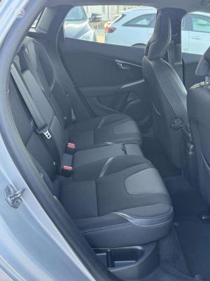 Grey Volvo V40 2015 in Taurage, with an engine capacity of 1.56 L and mileage of 262 thousand km for 5200 €, photo 11 on AUTOMOTO.COM.LV