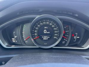Grey Volvo V40 2015 in Taurage, with an engine capacity of 1.56 L and mileage of 262 thousand km for 5200 €, photo 16 on AUTOMOTO.COM.LV