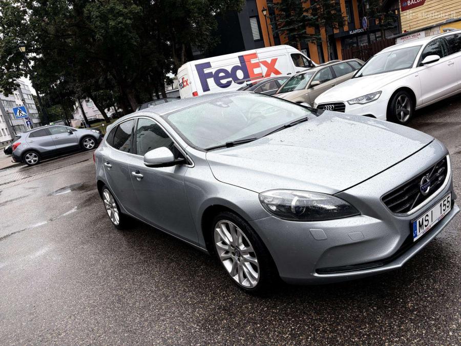 Серый Вольво В40 2015 в Ионава, объемом двигателя 2.00 л и пробегом 265 тыс. км за 7800 €, фото 6 на AUTOMOTO.COM.LV