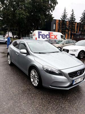 Серый Вольво В40 2015 в Ионава, объемом двигателя 2.00 л и пробегом 265 тыс. км за 7800 €, фото 9 на AUTOMOTO.COM.LV