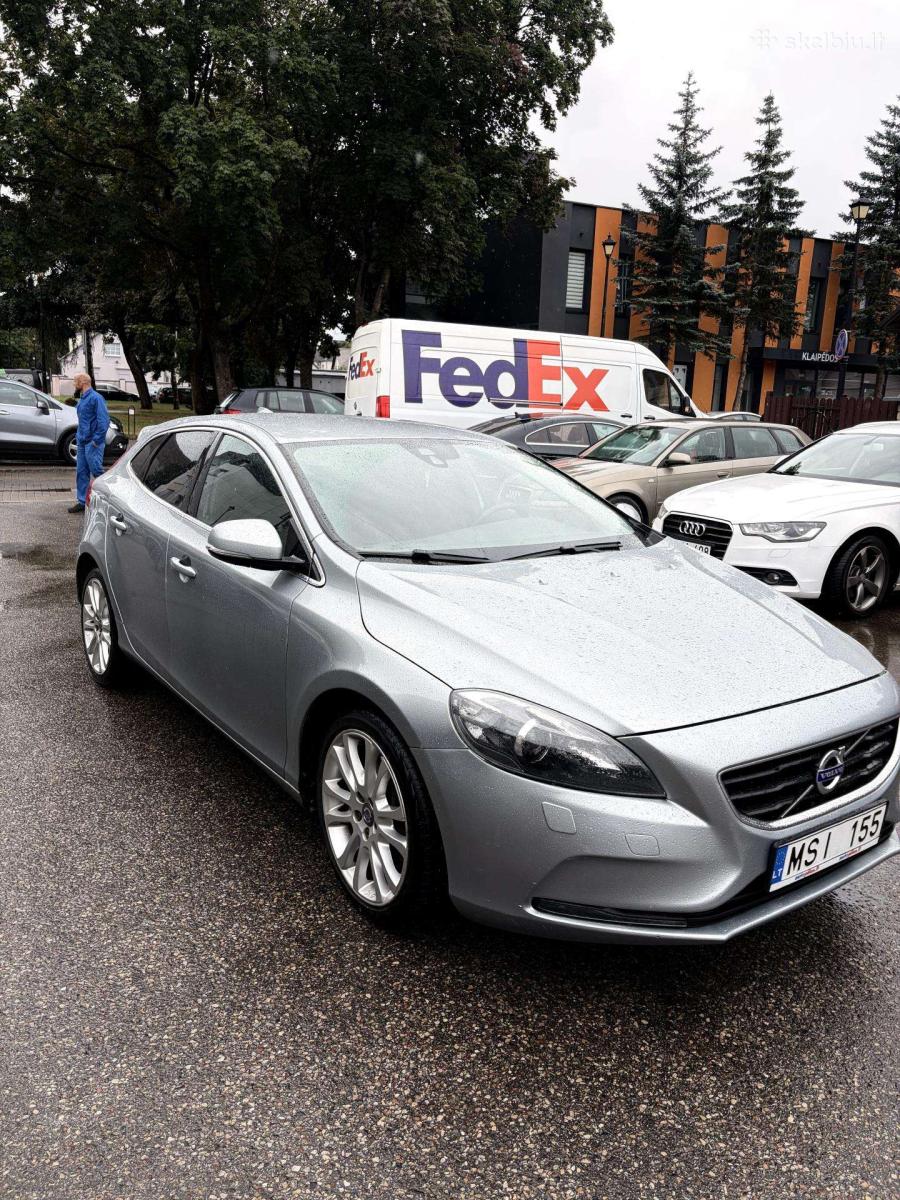 Серый Вольво В40 2015 в Ионава, объемом двигателя 2.00 л и пробегом 265 тыс. км за 7800 €, фото 9 на AUTOMOTO.COM.LV
