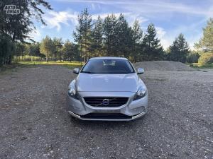 Pelēks Volvo V40 2015 Jonava, ar dzinēja tilpumu 1.60 L un nobraukumu 309 tūkst. km par 4950 €, foto 3 vietnē AUTOMOTO.COM.LV