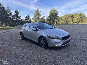Pelēks Volvo V40 2015 Jonava, ar dzinēja tilpumu 1.60 L un nobraukumu 309 tūkst. km par 4950 €, foto 4 vietnē AUTOMOTO.COM.LV