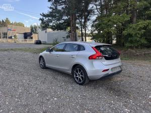 Pelēks Volvo V40 2015 Jonava, ar dzinēja tilpumu 1.60 L un nobraukumu 309 tūkst. km par 4950 €, foto 8 vietnē AUTOMOTO.COM.LV