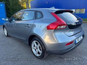 Grey Volvo V40 2015 in Paide, with an engine capacity of 1.60 L and mileage of 201 thousand km for 7990 €, photo 5 on AUTOMOTO.COM.LV