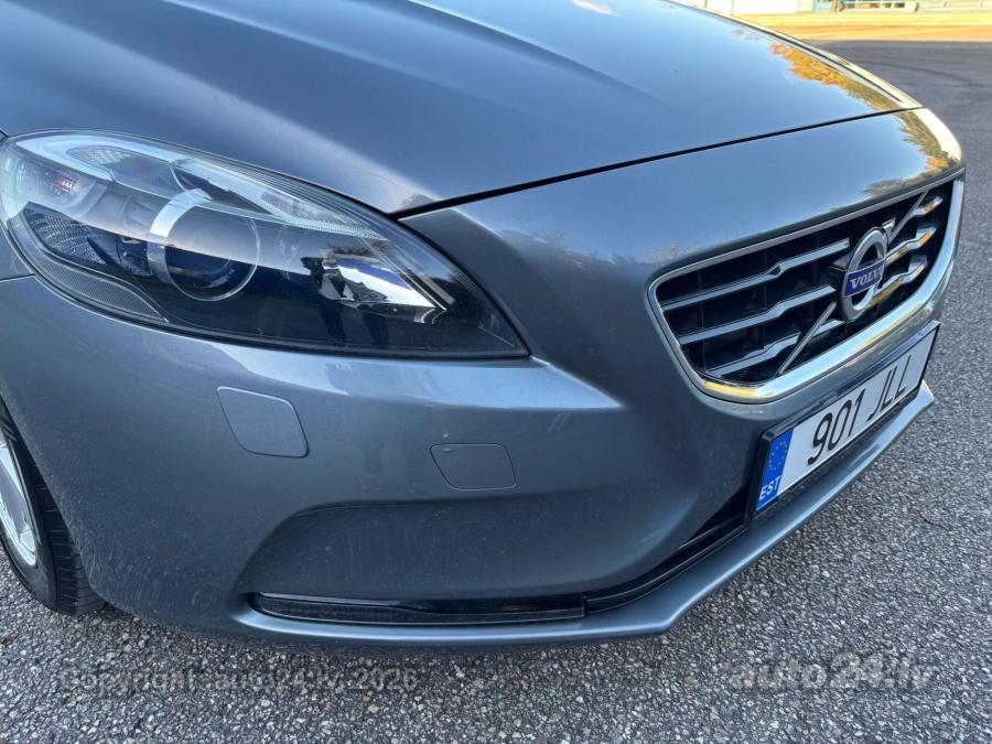 Grey Volvo V40 2015 in Paide, with an engine capacity of 1.60 L and mileage of 201 thousand km for 7990 €, photo 8 on AUTOMOTO.COM.LV