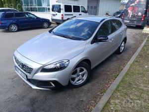 Pelēks Volvo V40 2016 Daugavpils, ar dzinēja tilpumu 2.00 L un nobraukumu 199 tūkst. km par 11200 €, foto 1 vietnē AUTOMOTO.COM.LV