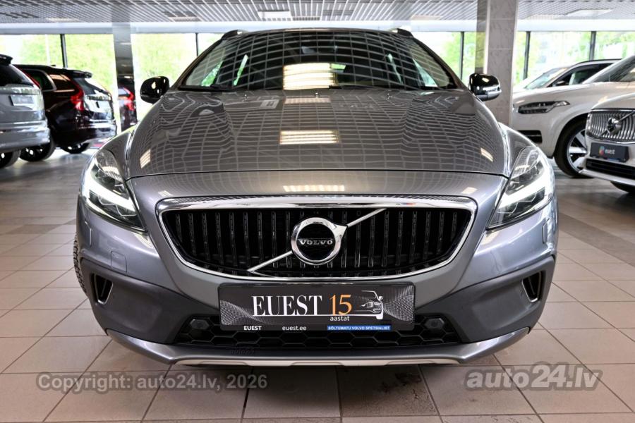Pelēks Volvo V40 2016 Tallina, ar dzinēja tilpumu 2.00 L un nobraukumu 123 tūkst. km par 15900 €, foto 6 vietnē AUTOMOTO.COM.LV