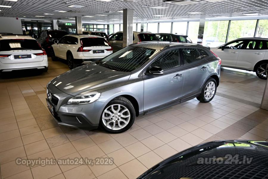 Pelēks Volvo V40 2016 Tallina, ar dzinēja tilpumu 2.00 L un nobraukumu 123 tūkst. km par 15900 €, foto 7 vietnē AUTOMOTO.COM.LV