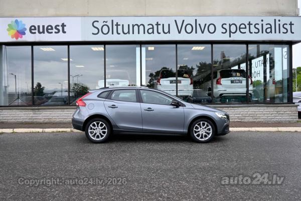 Grey Volvo V40 2016 in Tallinn, with an engine capacity of 2.00 L and mileage of 123 thousand km for 15900 €, photo 7 on AUTOMOTO.COM.LV