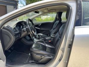 Grey Volvo V40 2016 in Alytus, with an engine capacity of 2.00 L and mileage of 299 thousand km for 6950 €, photo 7 on AUTOMOTO.COM.LV