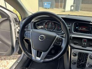 Grey Volvo V40 2016 in Alytus, with an engine capacity of 2.00 L and mileage of 299 thousand km for 6950 €, photo 12 on AUTOMOTO.COM.LV
