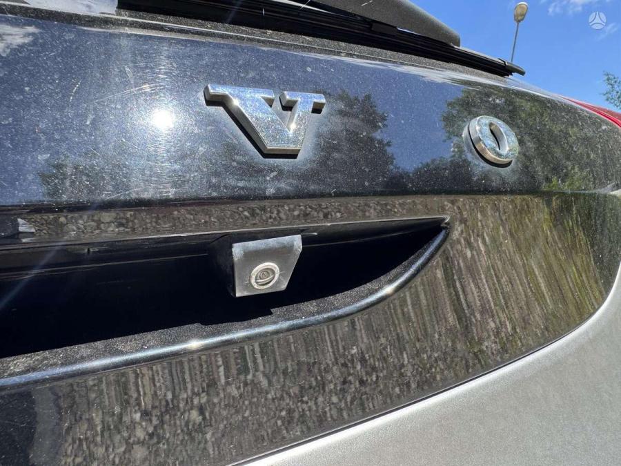 Grey Volvo V40 2016 in Alytus, with an engine capacity of 2.00 L and mileage of 299 thousand km for 6950 €, photo 23 on AUTOMOTO.COM.LV
