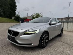 Pelēks Volvo V40 2016 Alīta, ar dzinēja tilpumu 2.00 L un nobraukumu 299 tūkst. km par 6950 €, foto  vietnē AUTOMOTO.COM.LV