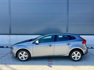 Pelēks Volvo V40 2016 Šauļi, ar dzinēja tilpumu 1.97 L un nobraukumu 218 tūkst. km par 5950 €, foto 8 vietnē AUTOMOTO.COM.LV